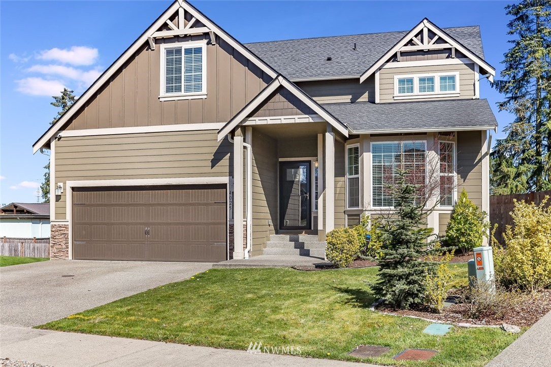 Unlock the door to your dream home today! Rent with us and start living ...